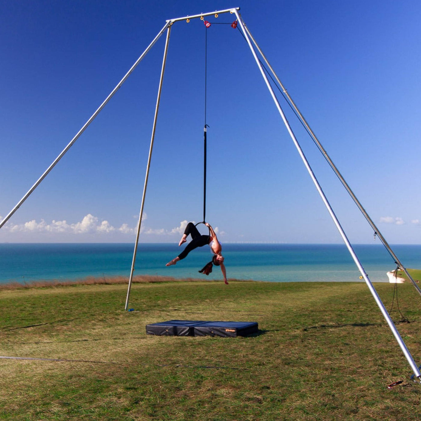 Firetoys Freestanding Extra Large Outdoor Aerial Rig - 6.5m - BigRig X ...